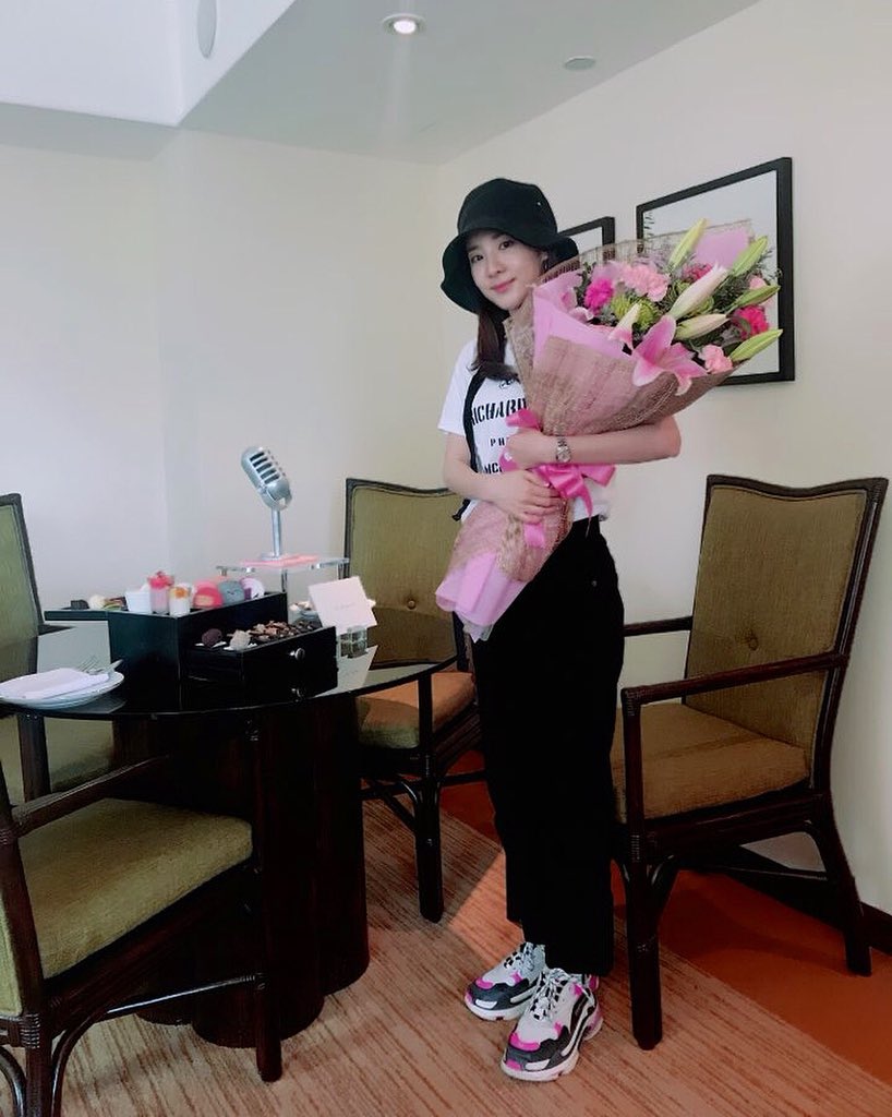 Instagram + Twitter: Sandara Park is Back in The Philippines with Her ...